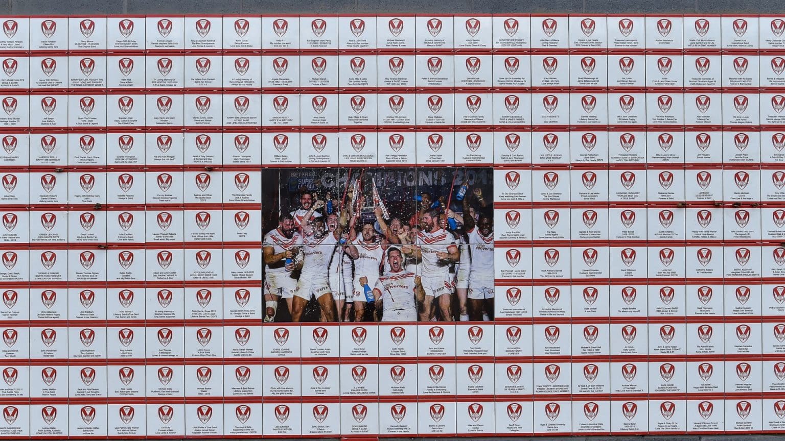 Wall Of Legends Second Phase - latest batch now installed | St.Helens R ...