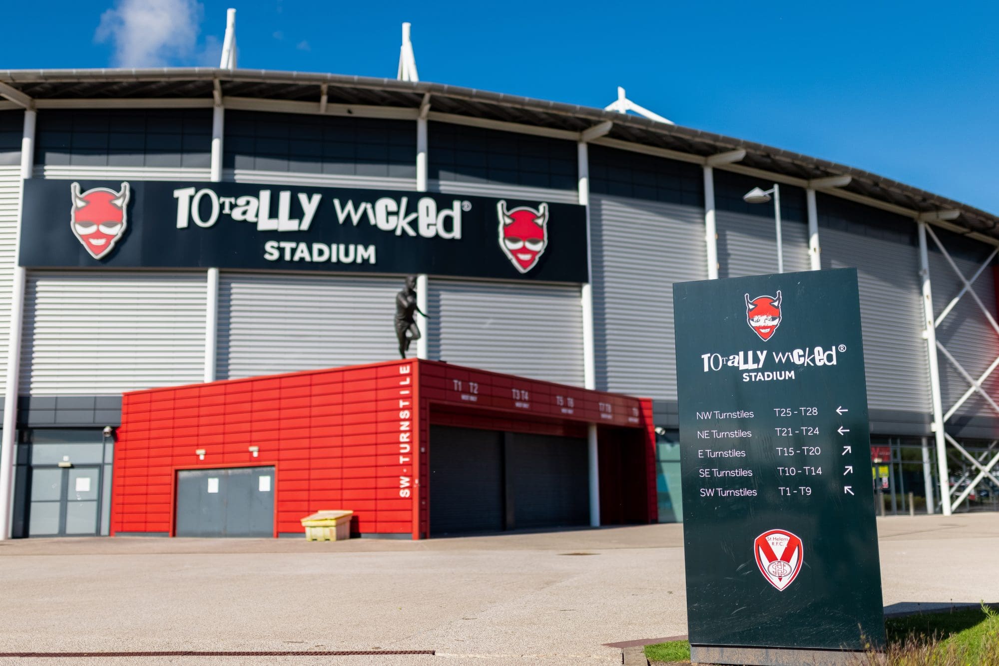 Academy and Women in action at Totally Wicked Stadium | St.Helens R.F.C.