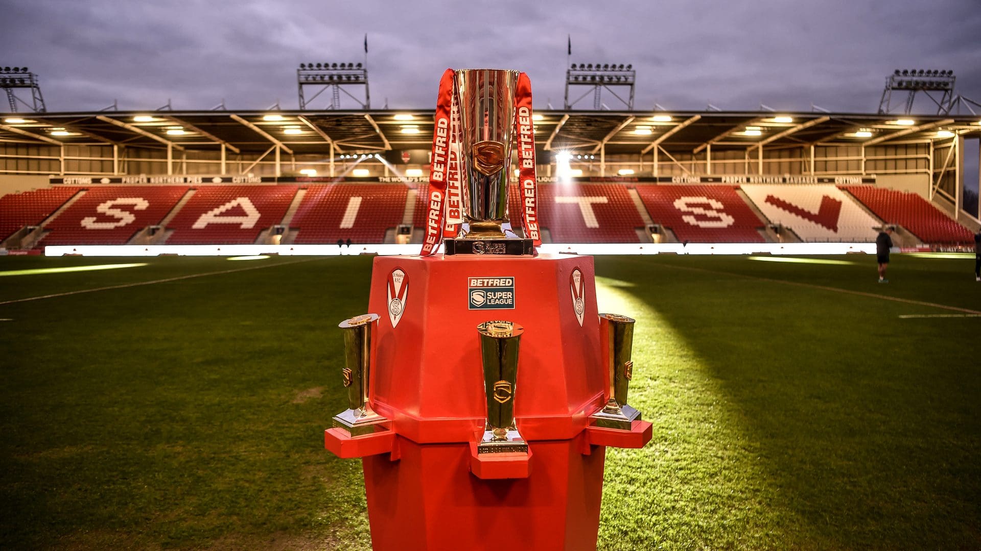 Special Fourmidable Trophy Plinth Revealed at Season Opener | St.Helens ...