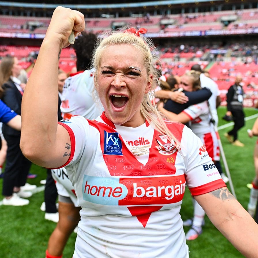 Shona Hoyle is back at St.Helens | St.Helens R.F.C.