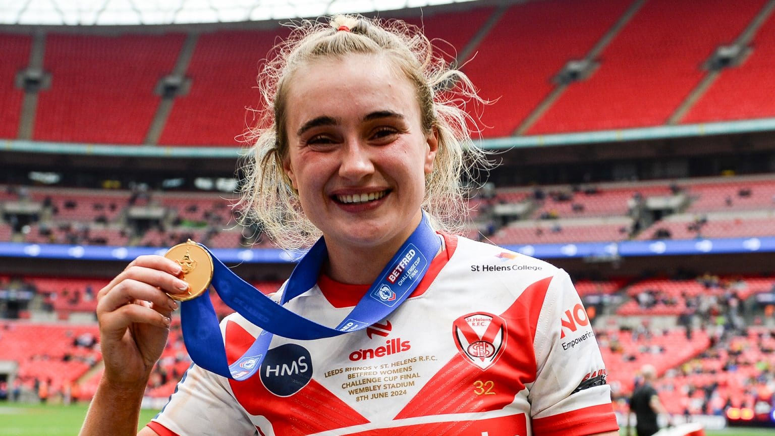 Paige Travis returns to St.Helens | St.Helens R.F.C.